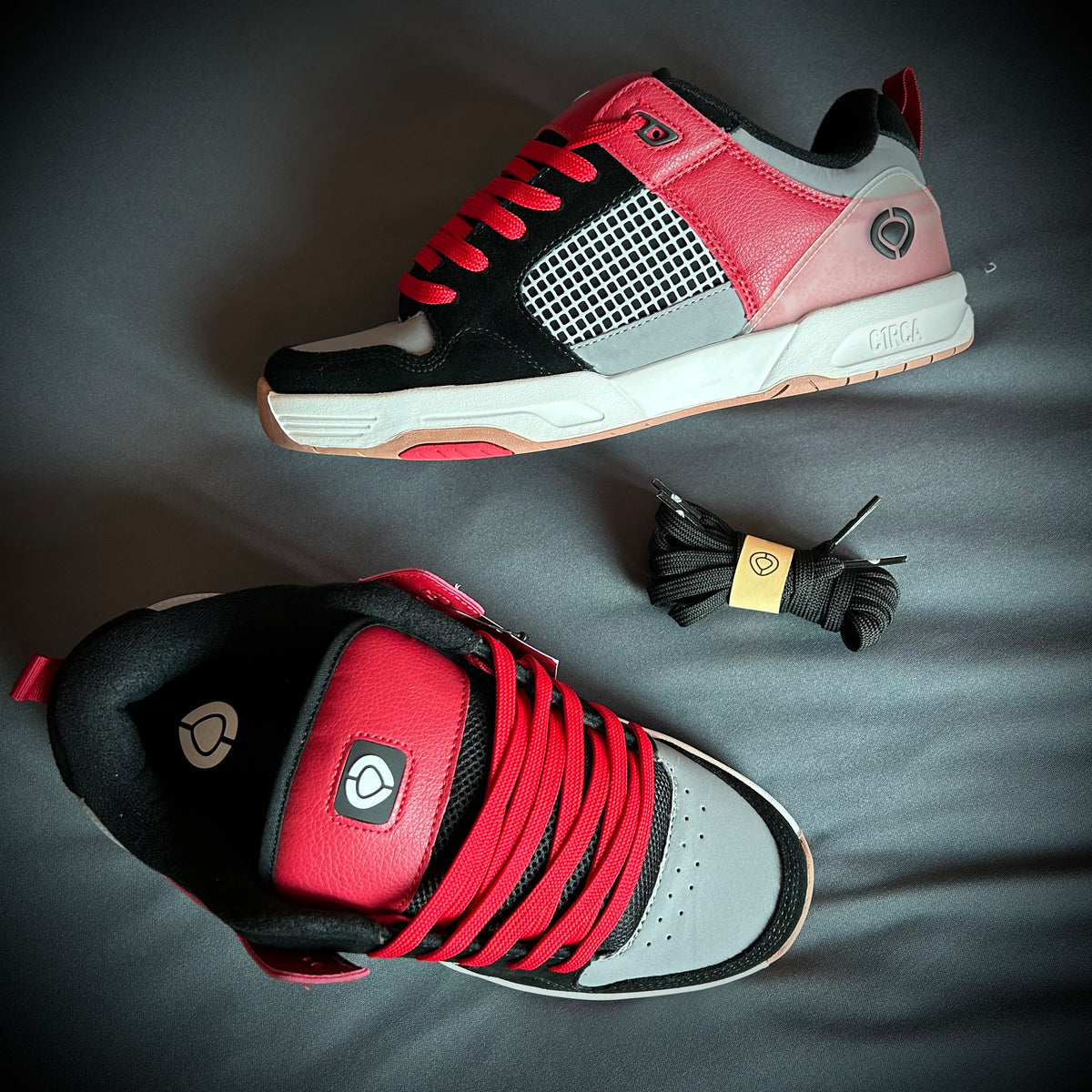 Tenis Circa Tave TT Black Red – Warehouse Footwear